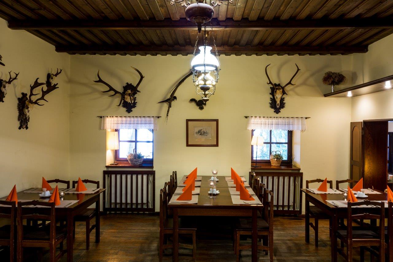 Koliba u Černého medvěda-10 - Restaurace a penzion Na Pinduli