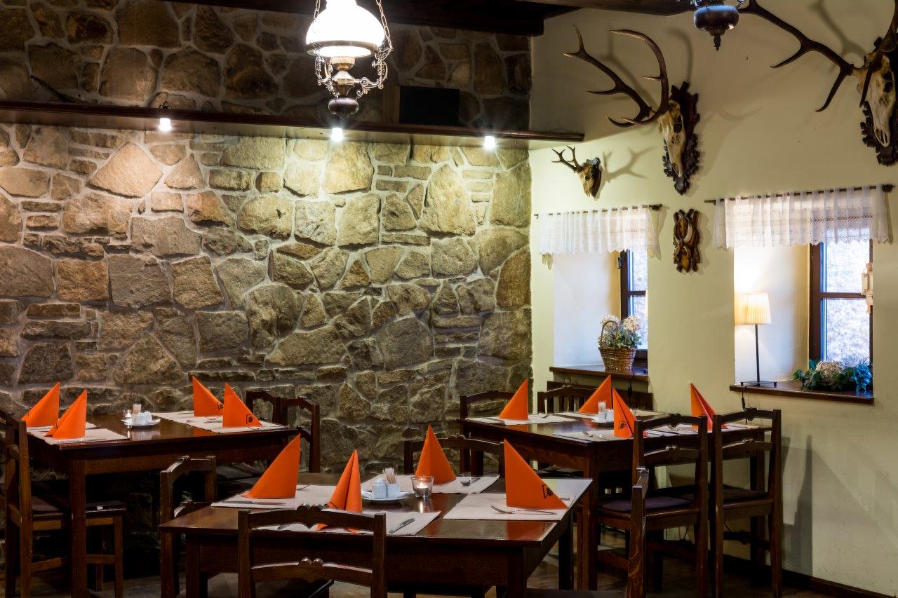 Koliba u Černého medvěda-11 - Restaurace a penzion Na Pinduli